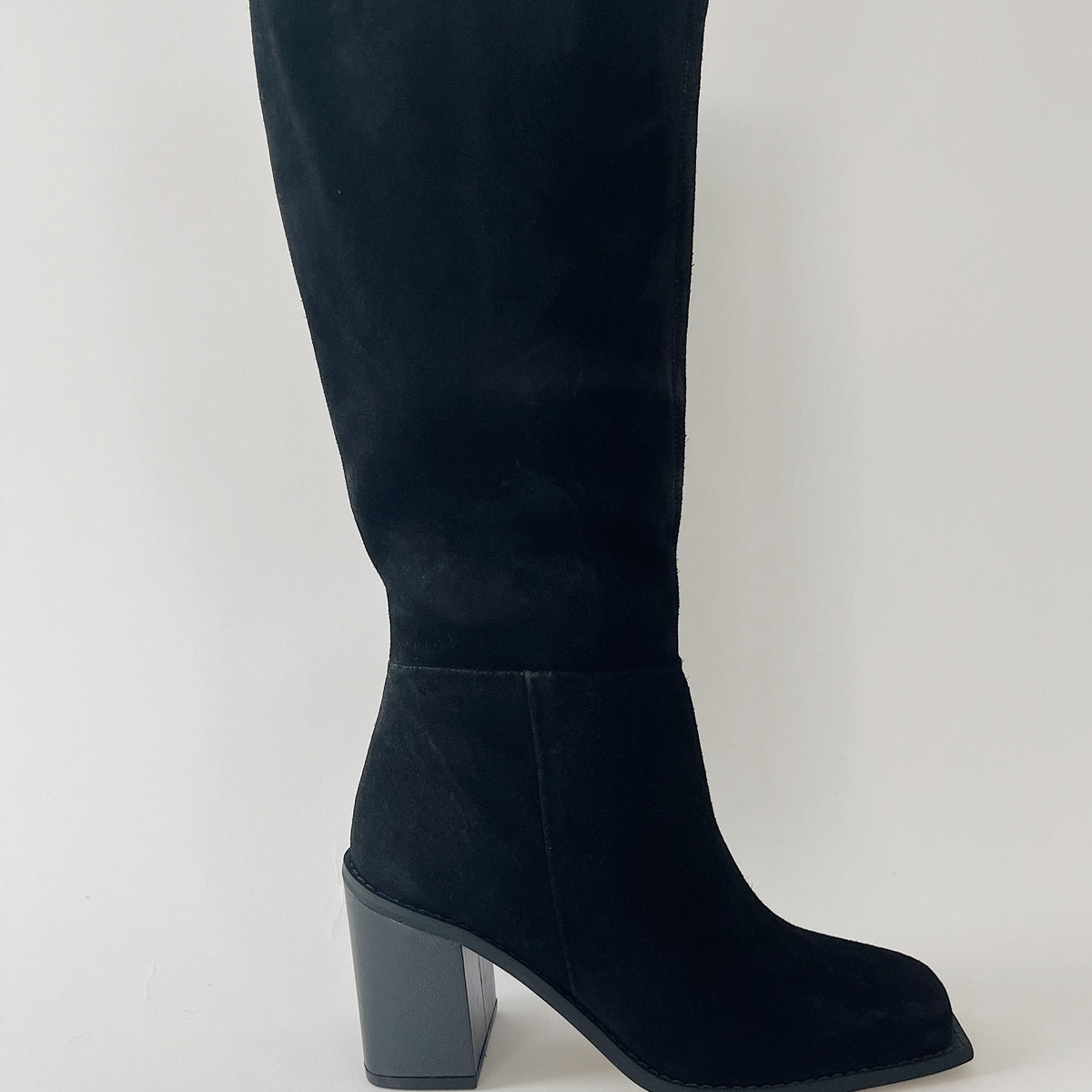 Highness Knee High Boot - Black – Blue Magnolia